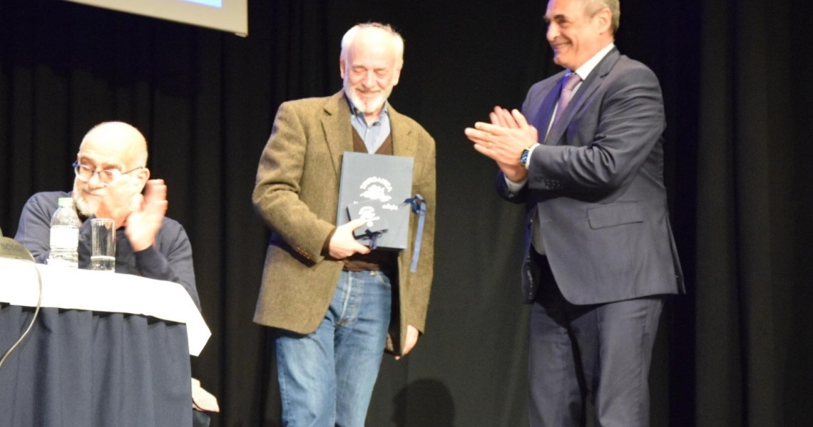 Κώστας Τζιούμης: «Την ευθύνη και την τιμή της έκδοσης αυτής ανέλαβε η ...